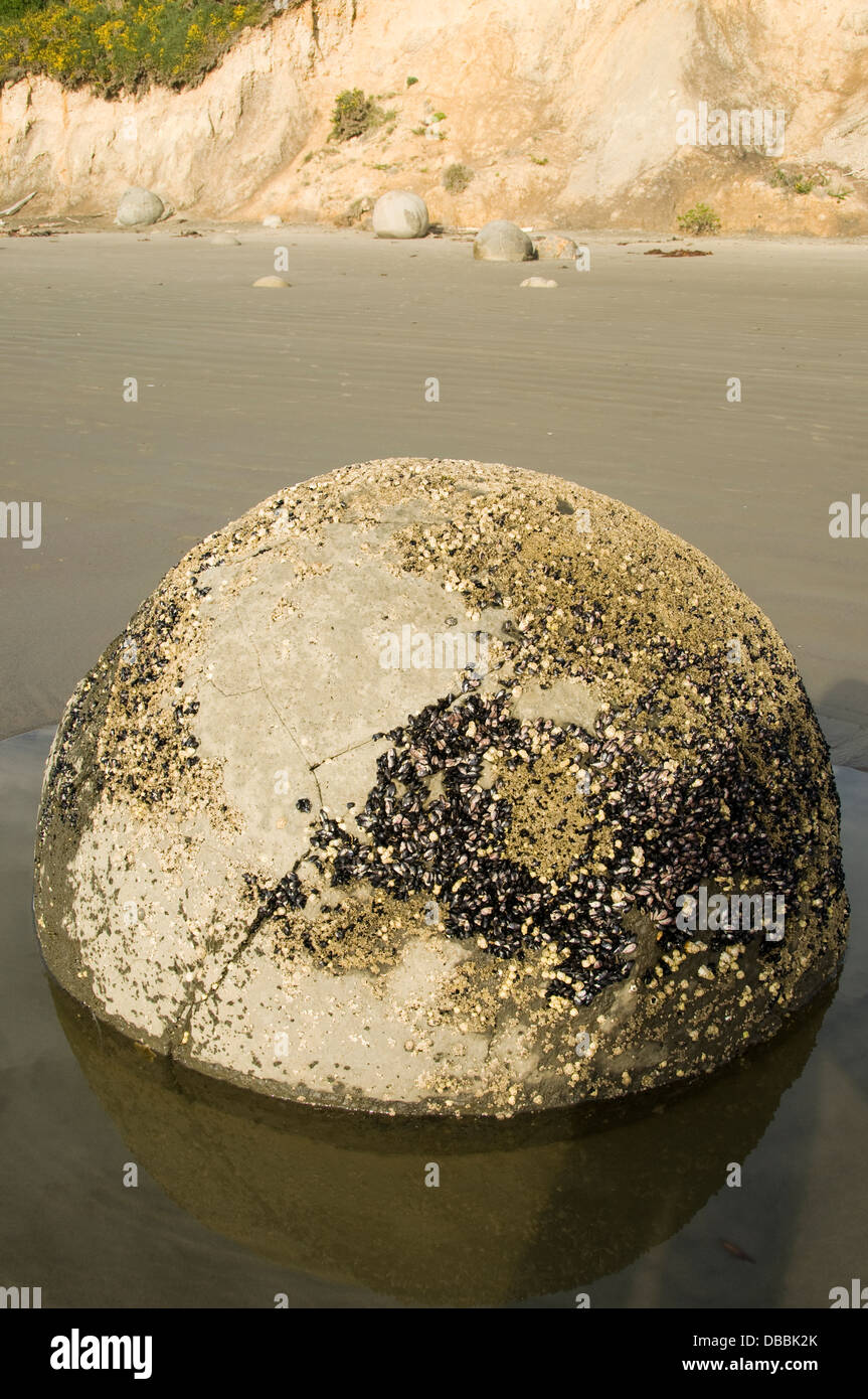 Unusually large spherical boulders lying hi-res stock photography and ...