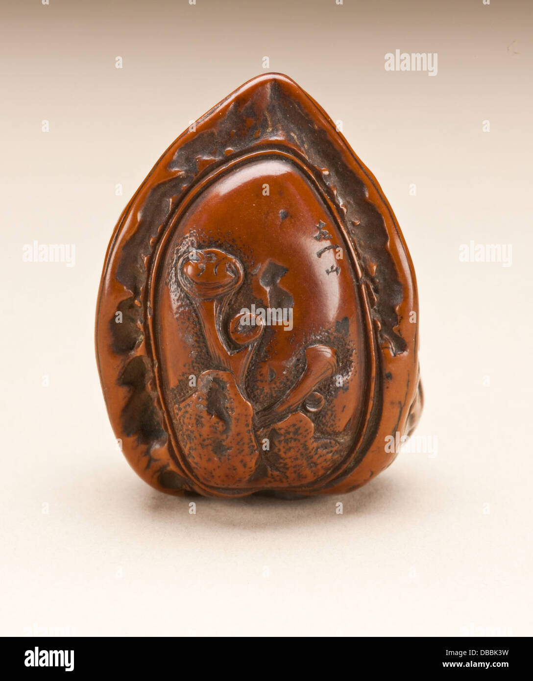 Walnut wood carving hi-res stock photography and images - Alamy