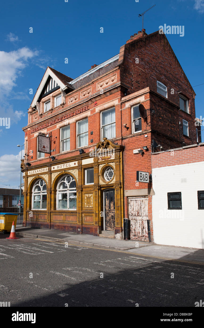 Alexandra hotel hull hi-res stock photography and images - Alamy
