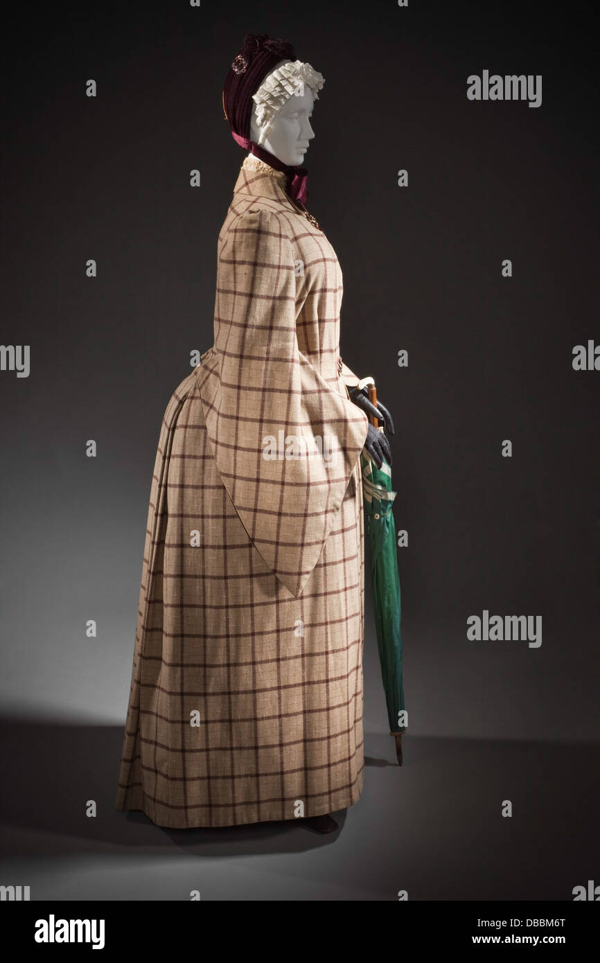 Garment features hi-res stock photography and images - Alamy