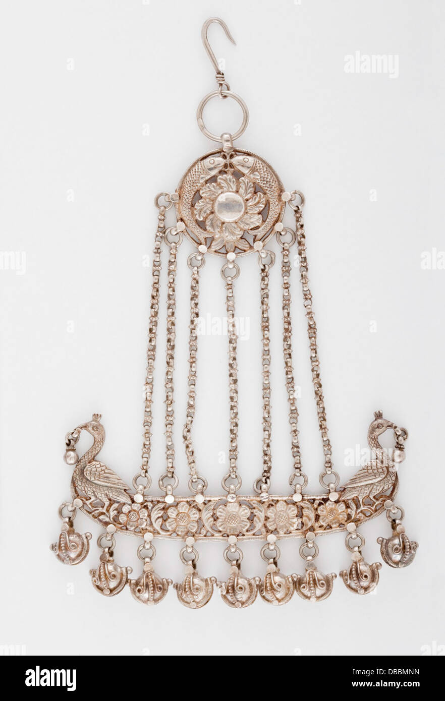 Jhumar hi-res stock photography and images - Alamy