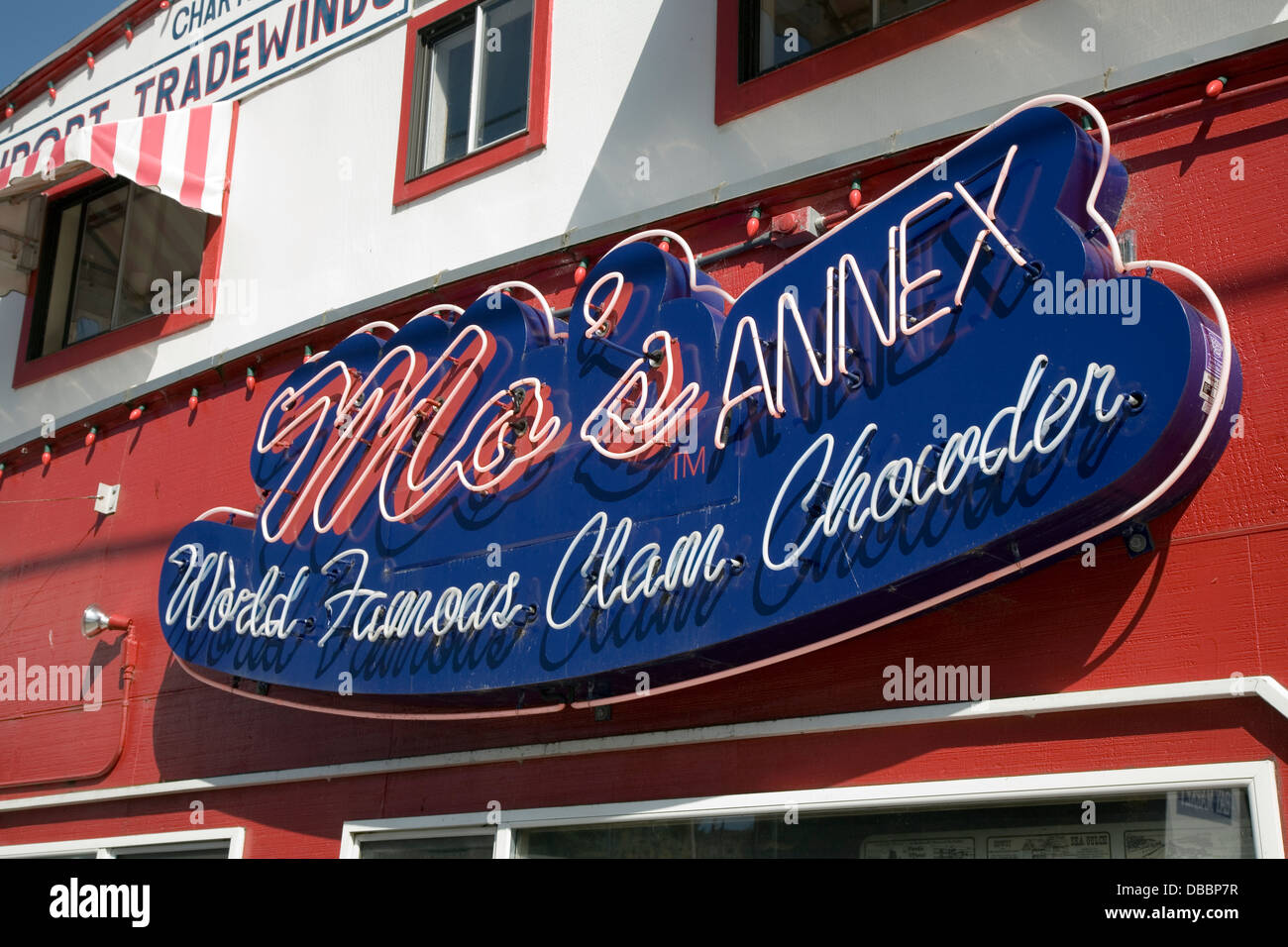 Neon "Mo's Annex" sign, on Newport's historic Bayfront, Oregon Stock ...