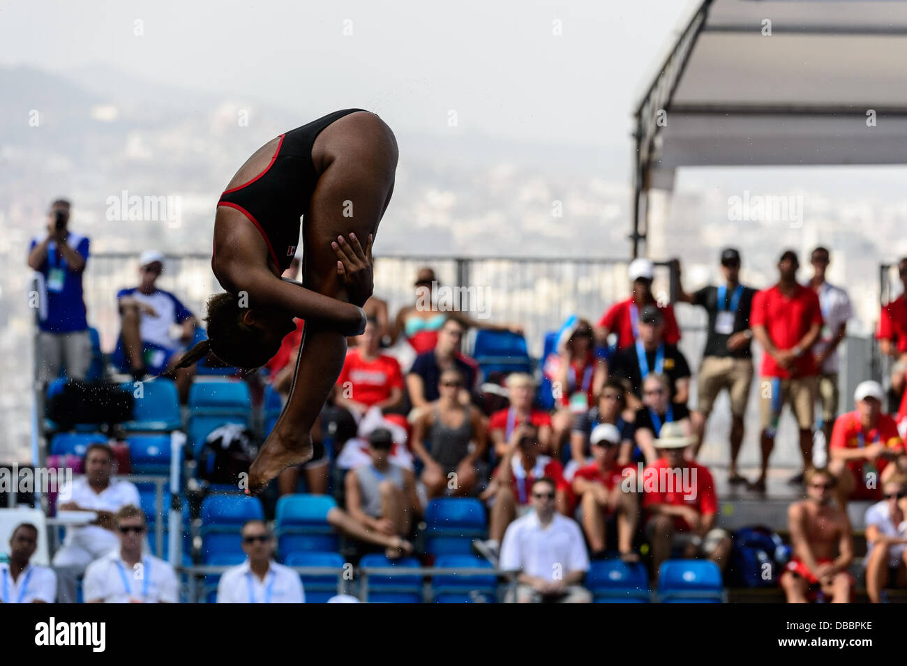 Springboard diving hi-res stock photography and images - Alamy