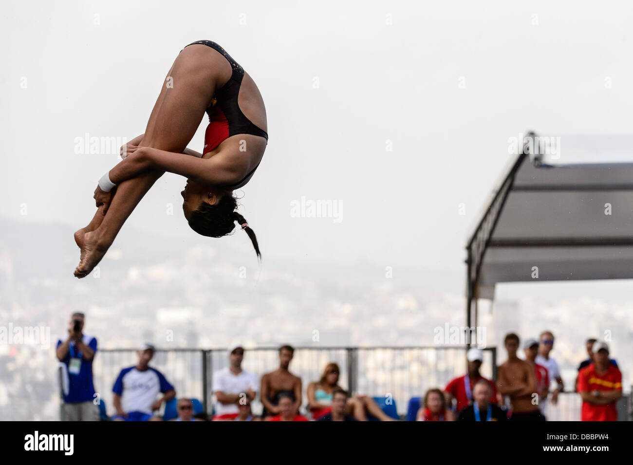 Springboard diving hi-res stock photography and images - Alamy