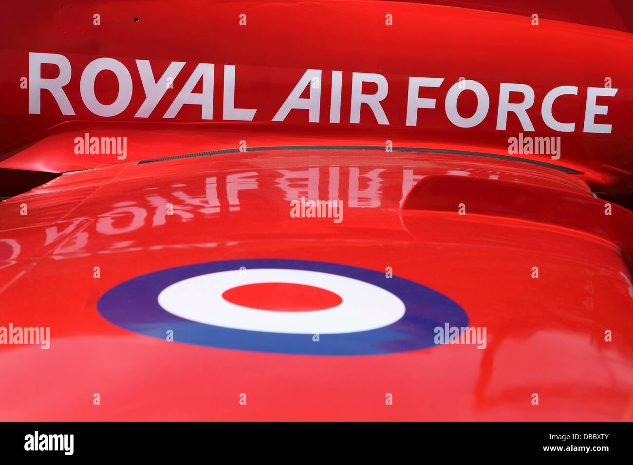 Royal air force roundel hi-res stock photography and images - Alamy