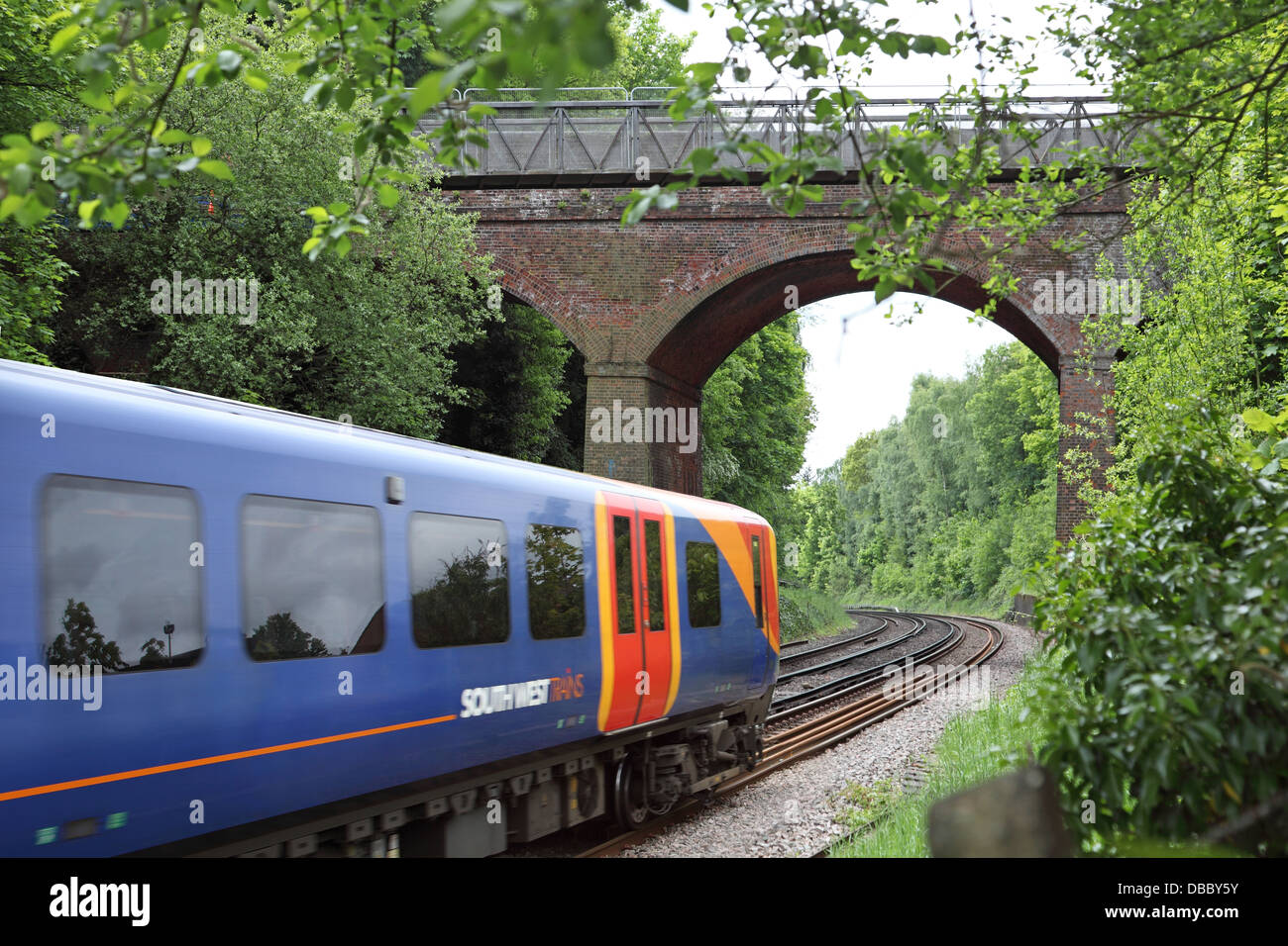Brick railway bridge uk hi-res stock photography and images - Alamy