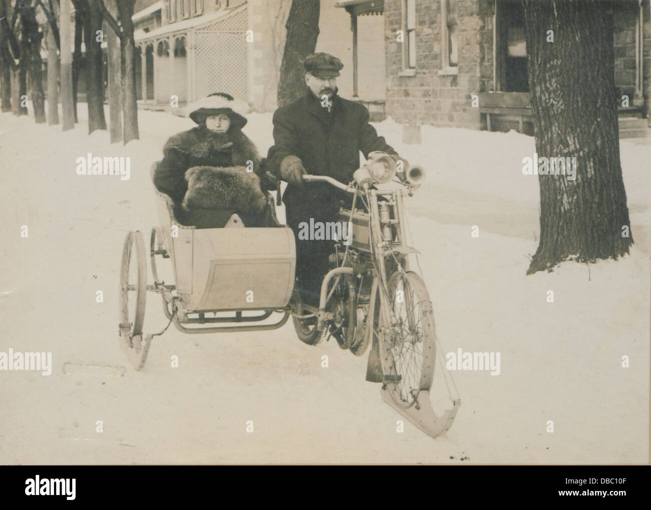 Motor sleigh hi-res stock photography and images - Alamy