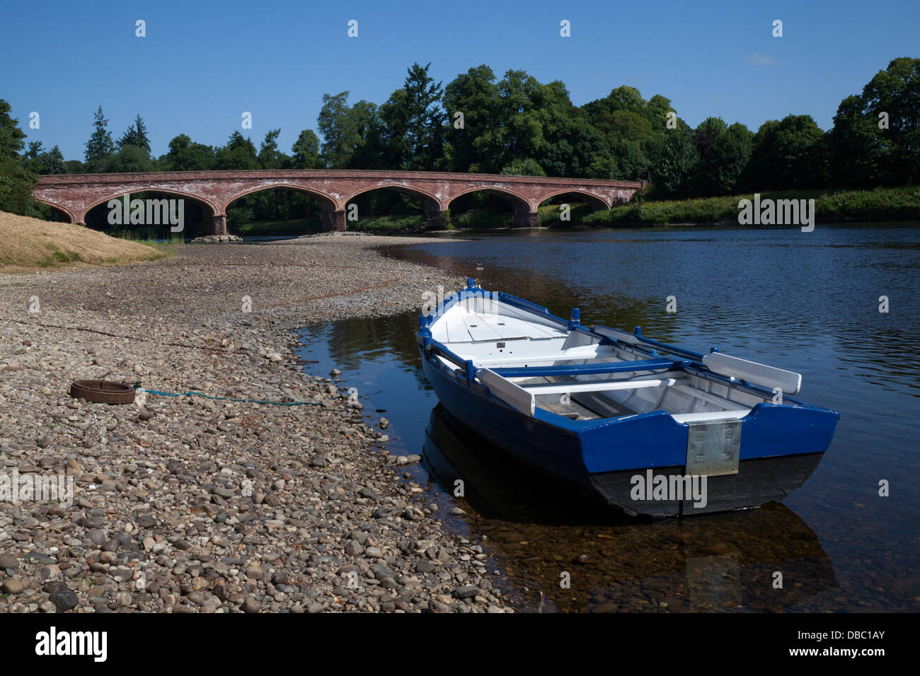 Kinclaven bridge hi-res stock photography and images - Alamy