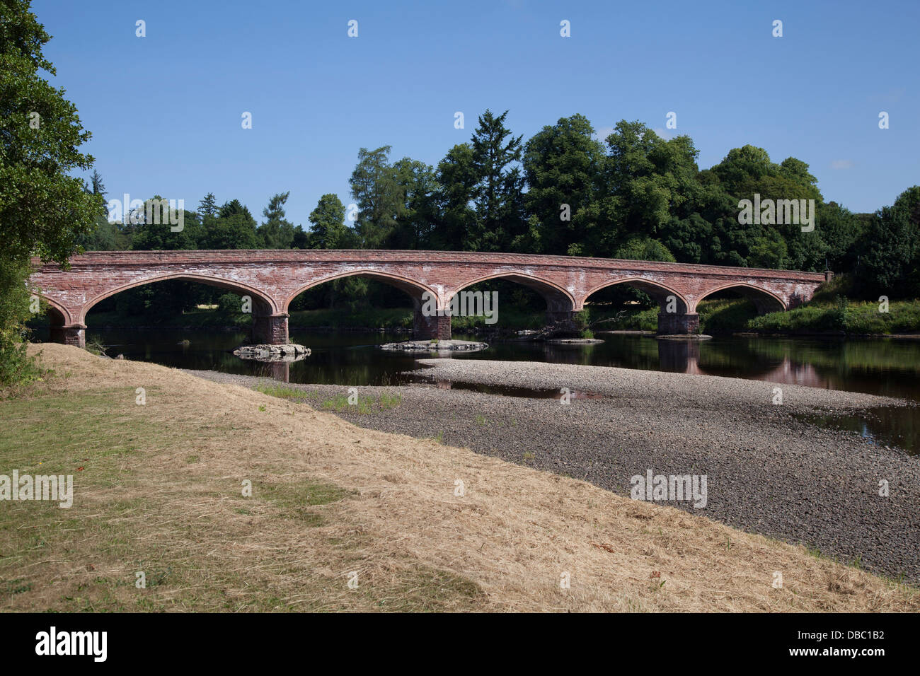 Kinclaven bridge hi-res stock photography and images - Alamy