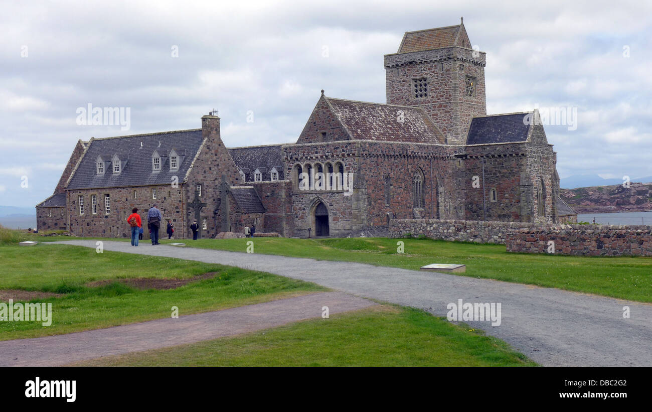 Iona Abbey on the Island of Iona Scotland Stock Photo - Alamy