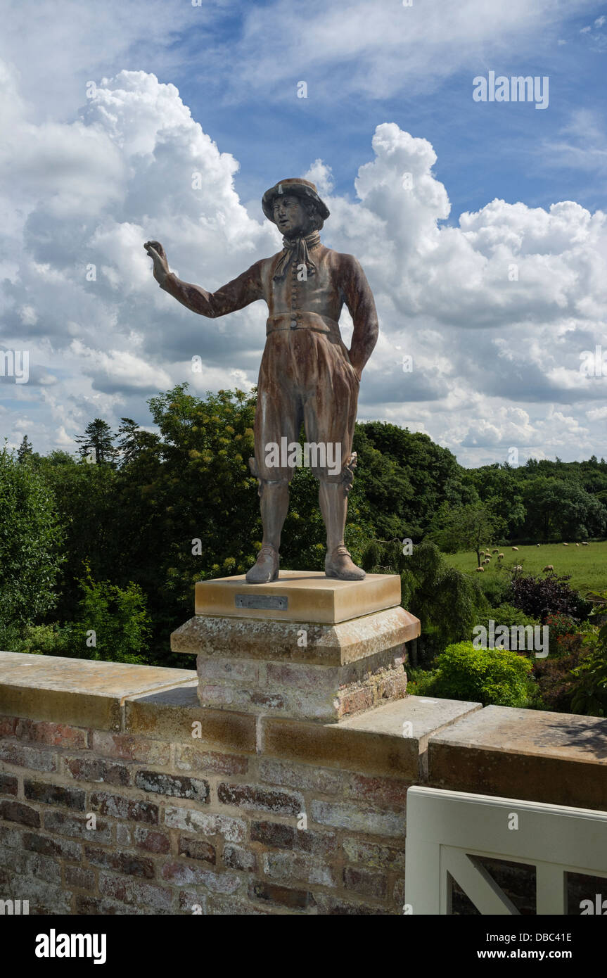 Singing Simon Statue in Wallington's East Garden Stock Photo - Alamy