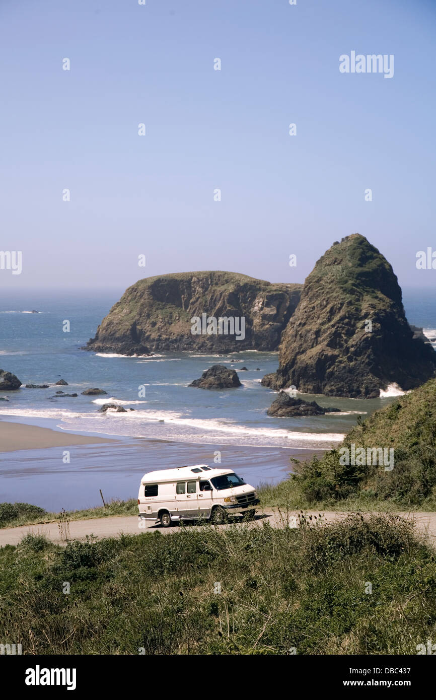 Whalehead Beach at Samuel H. Boardman State Park near Brookings, Oregon ...