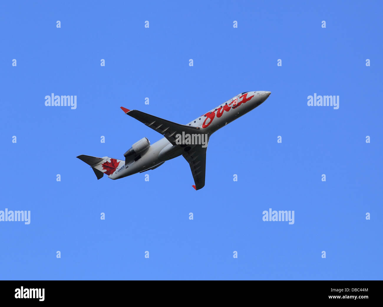 Air Canada Jazz Canadair Regional Jet 200ER, C-GKEP in the flight over ...