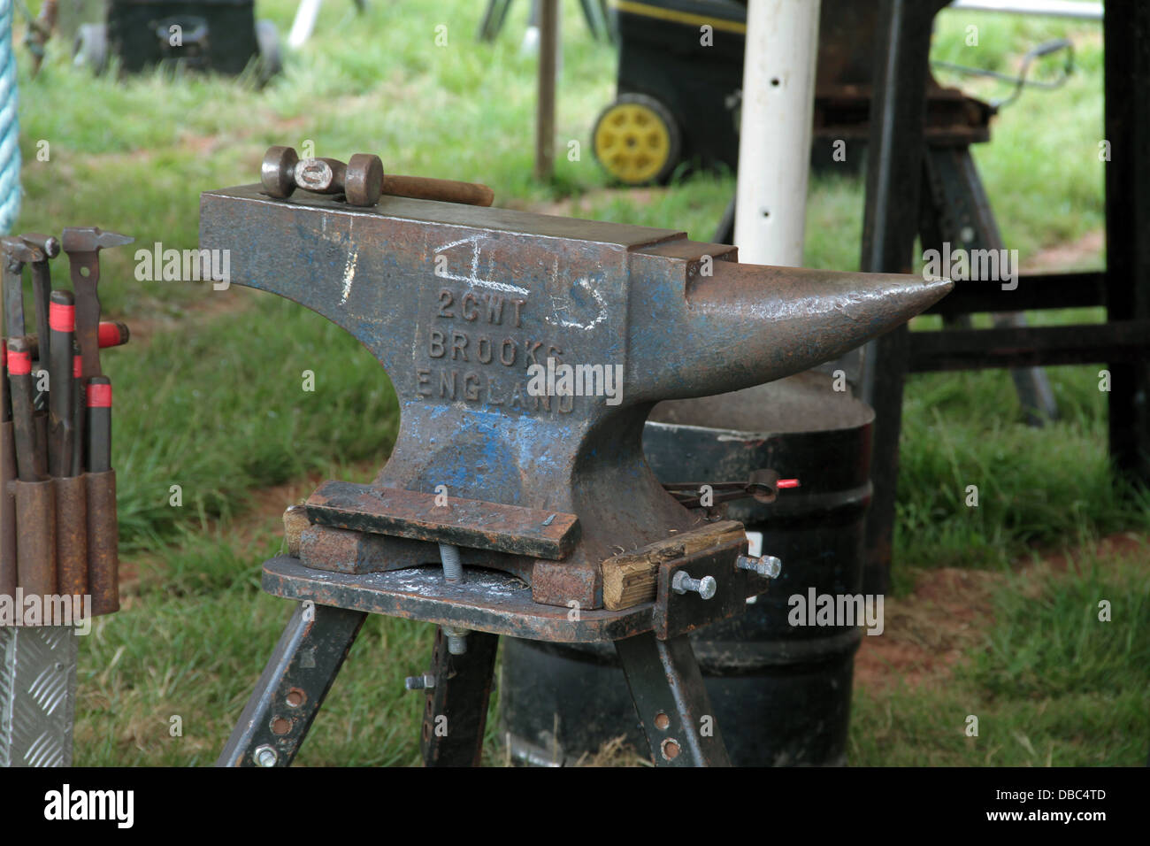 Brooks anvil and hammer Stock Photo - Alamy
