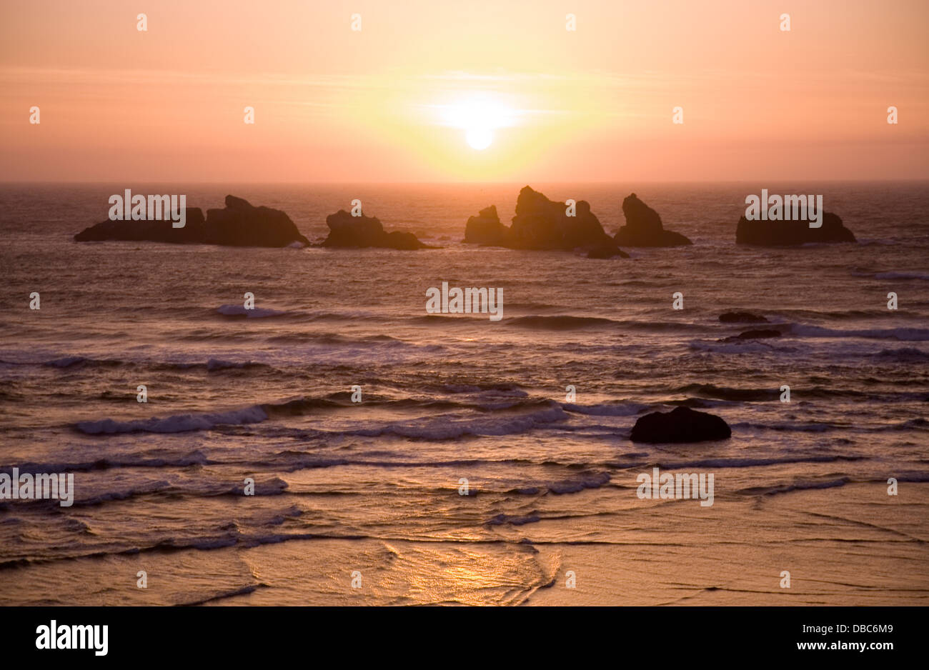 Sunset at Bandon Beach, Bandon, Oregon, USA Stock Photo - Alamy