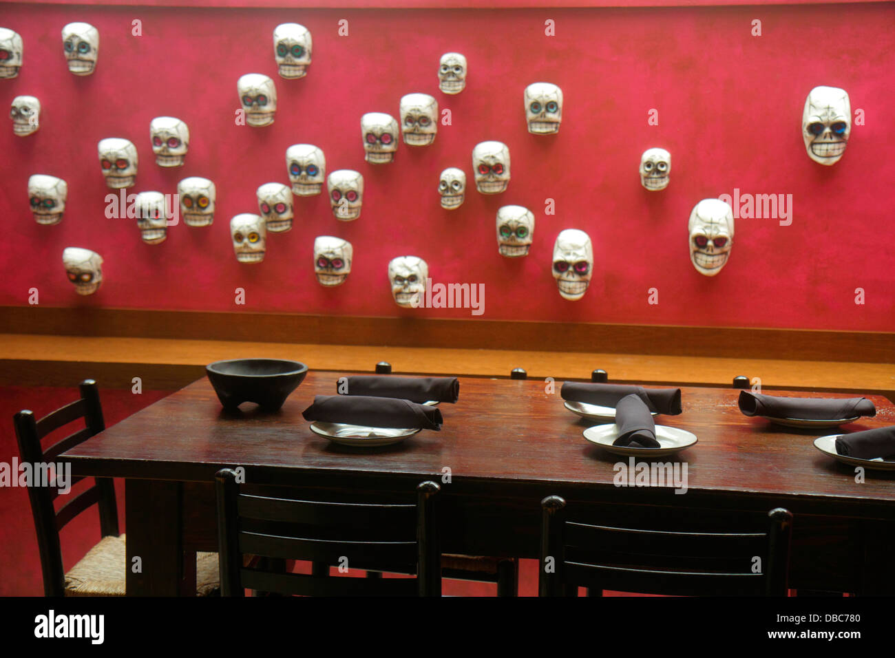 Cafe interior design hi-res stock photography and images - Alamy