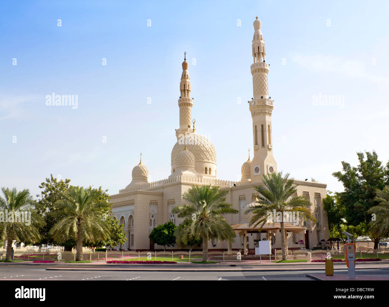 Dubai religion hi-res stock photography and images - Alamy