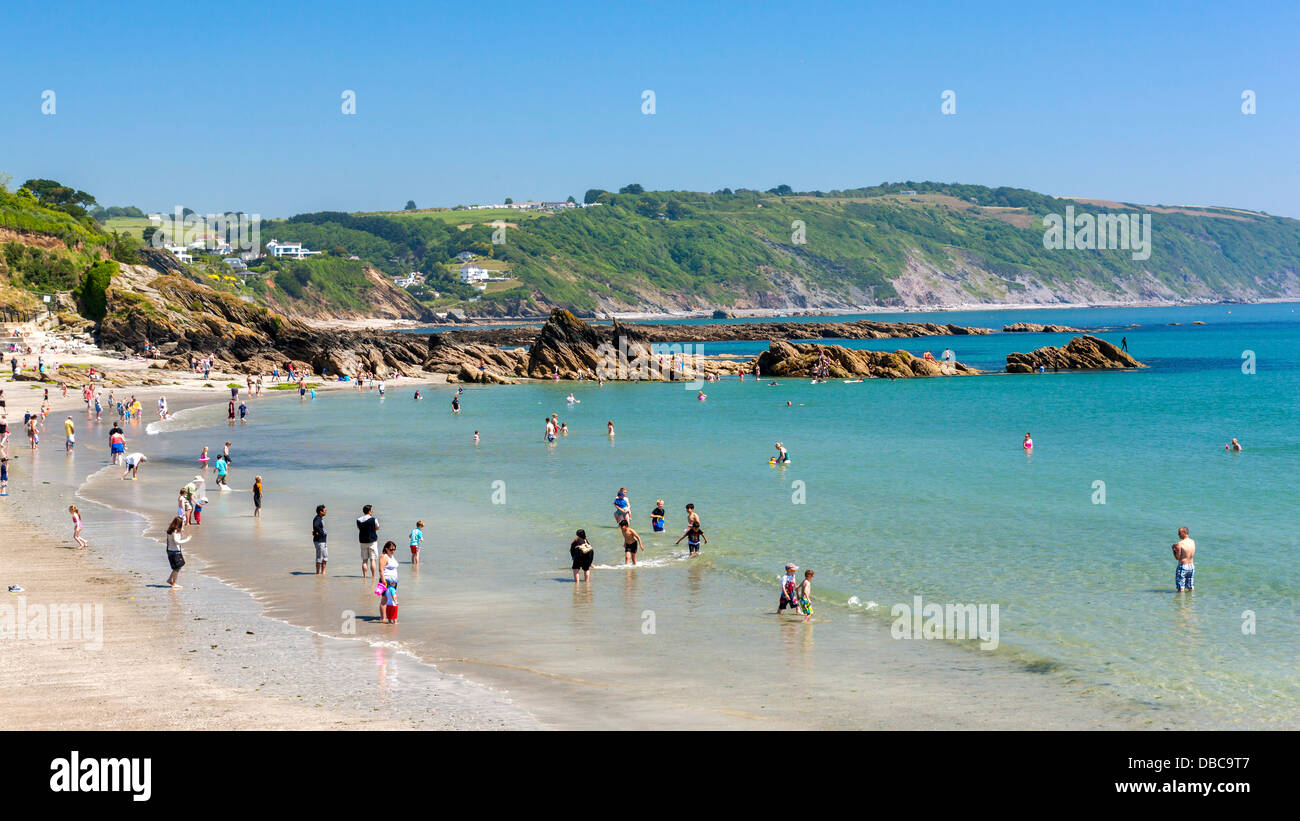 View of the beach in looe hi-res stock photography and images - Alamy