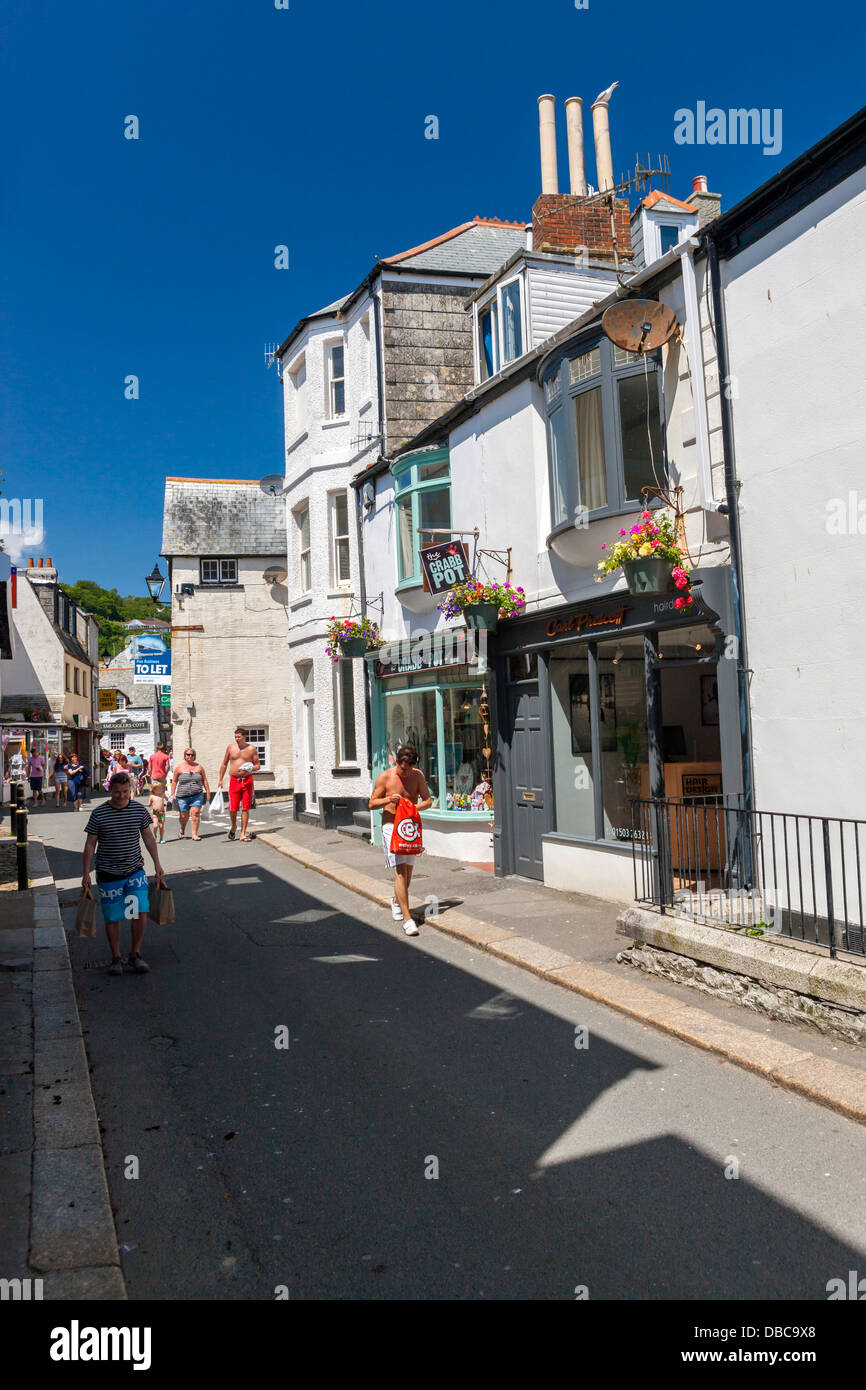 Looe street scene cornwall hi-res stock photography and images - Alamy
