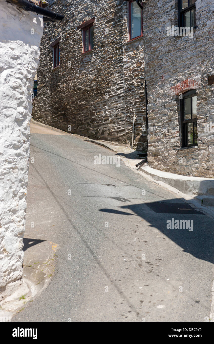 Looe street scene cornwall hi-res stock photography and images - Alamy