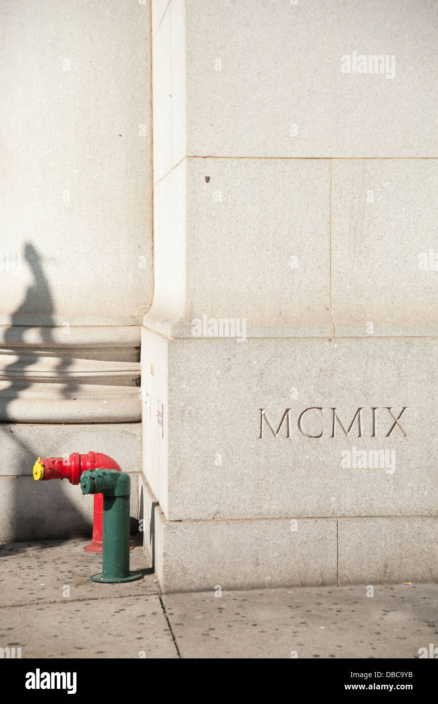 New york city fire hydrant hi-res stock photography and images - Alamy