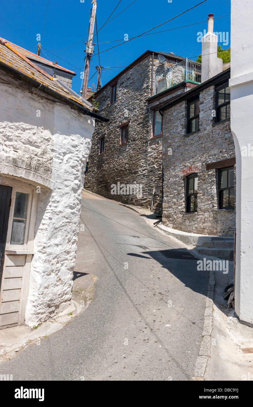 Looe street scene cornwall hi-res stock photography and images - Alamy