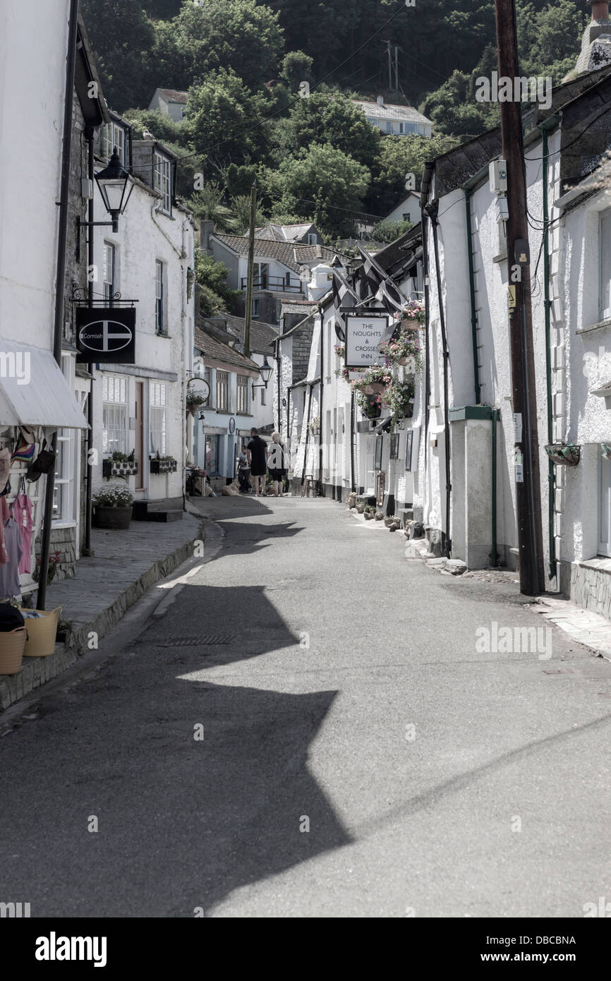 Street scene polperro cornwall hi-res stock photography and images - Alamy