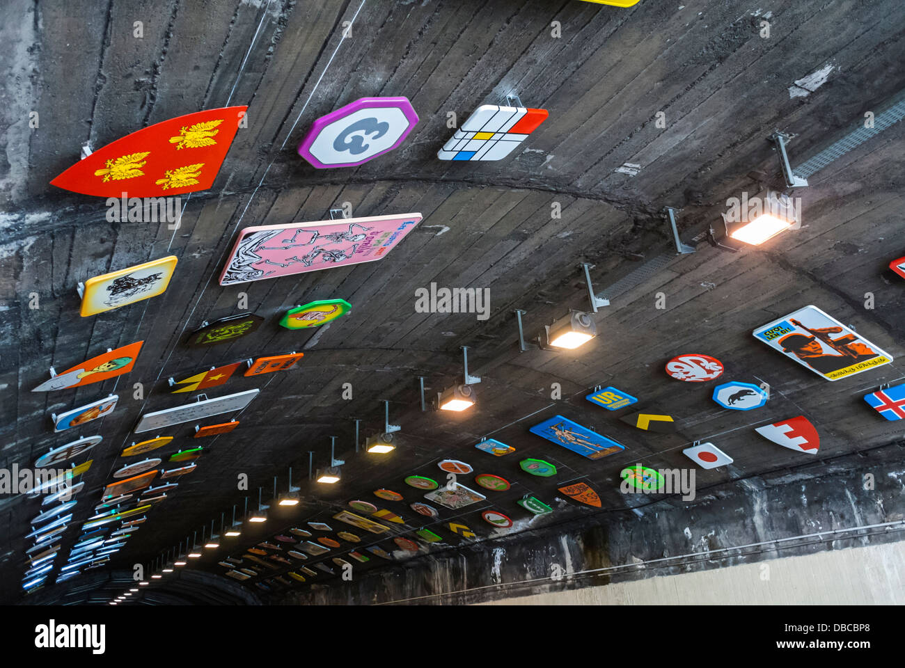 One off contemporary art gallery hi-res stock photography and images ...