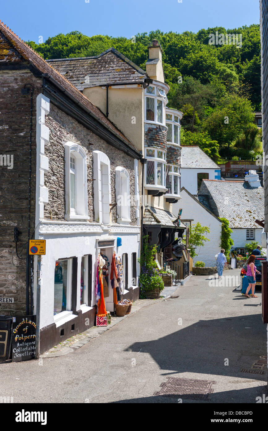 Street scene polperro cornwall hi-res stock photography and images - Alamy
