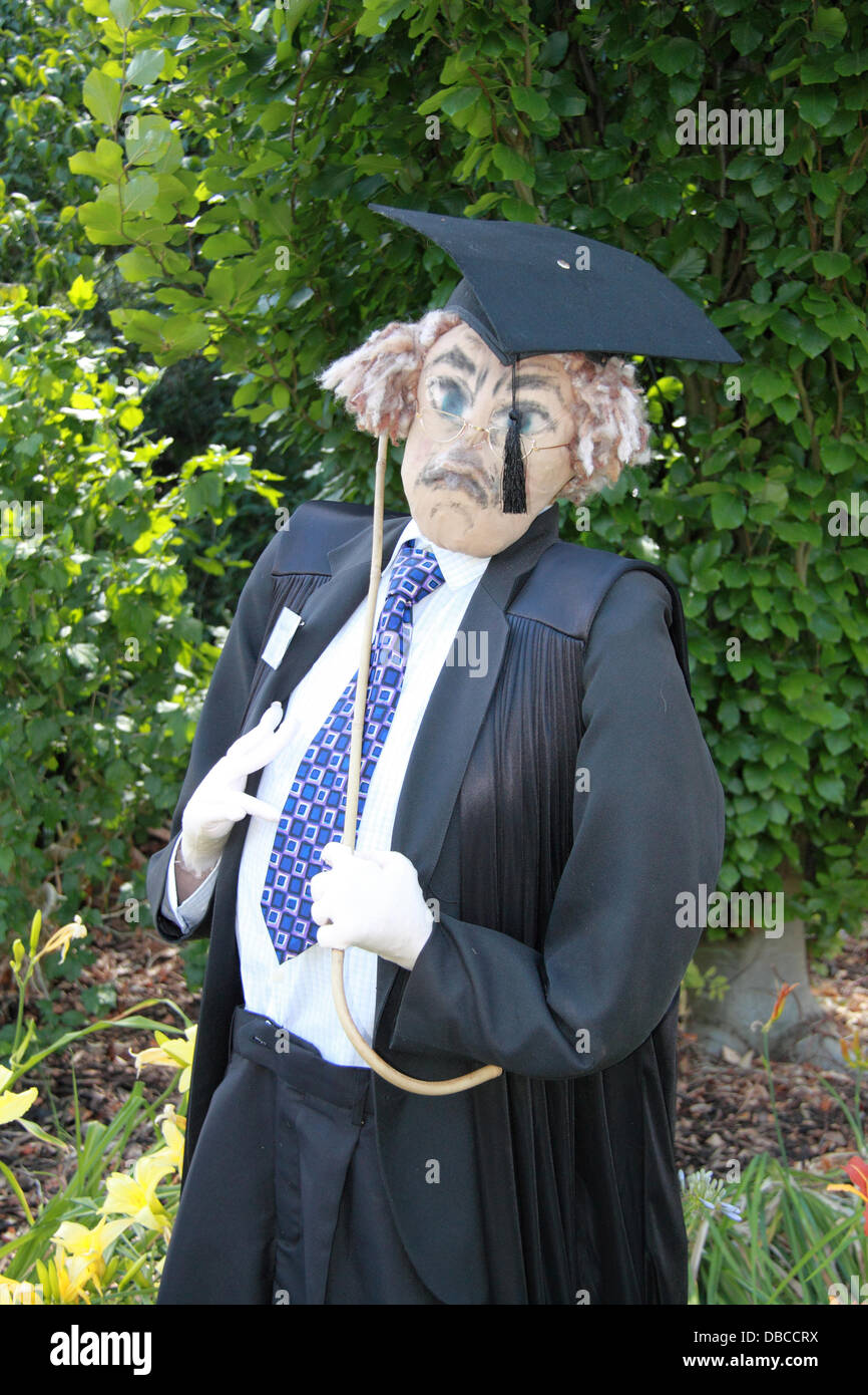 Scarecrow Trail with 'Strictly Come Dancing' themed scarecrows designed ...