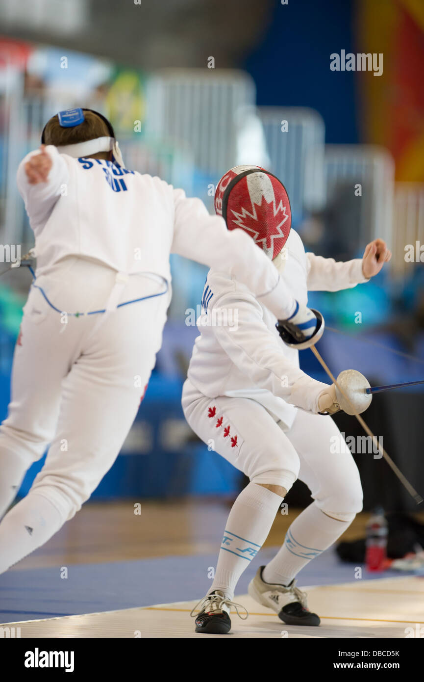 Mens fencing hi-res stock photography and images - Alamy