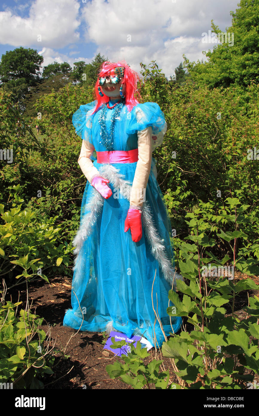 Scarecrow Trail with 'Strictly Come Dancing' themed scarecrows designed ...