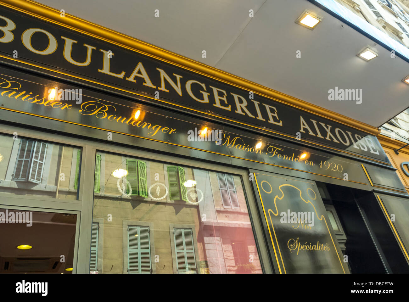 Boulangerie bakery shop front sign hi-res stock photography and images ...