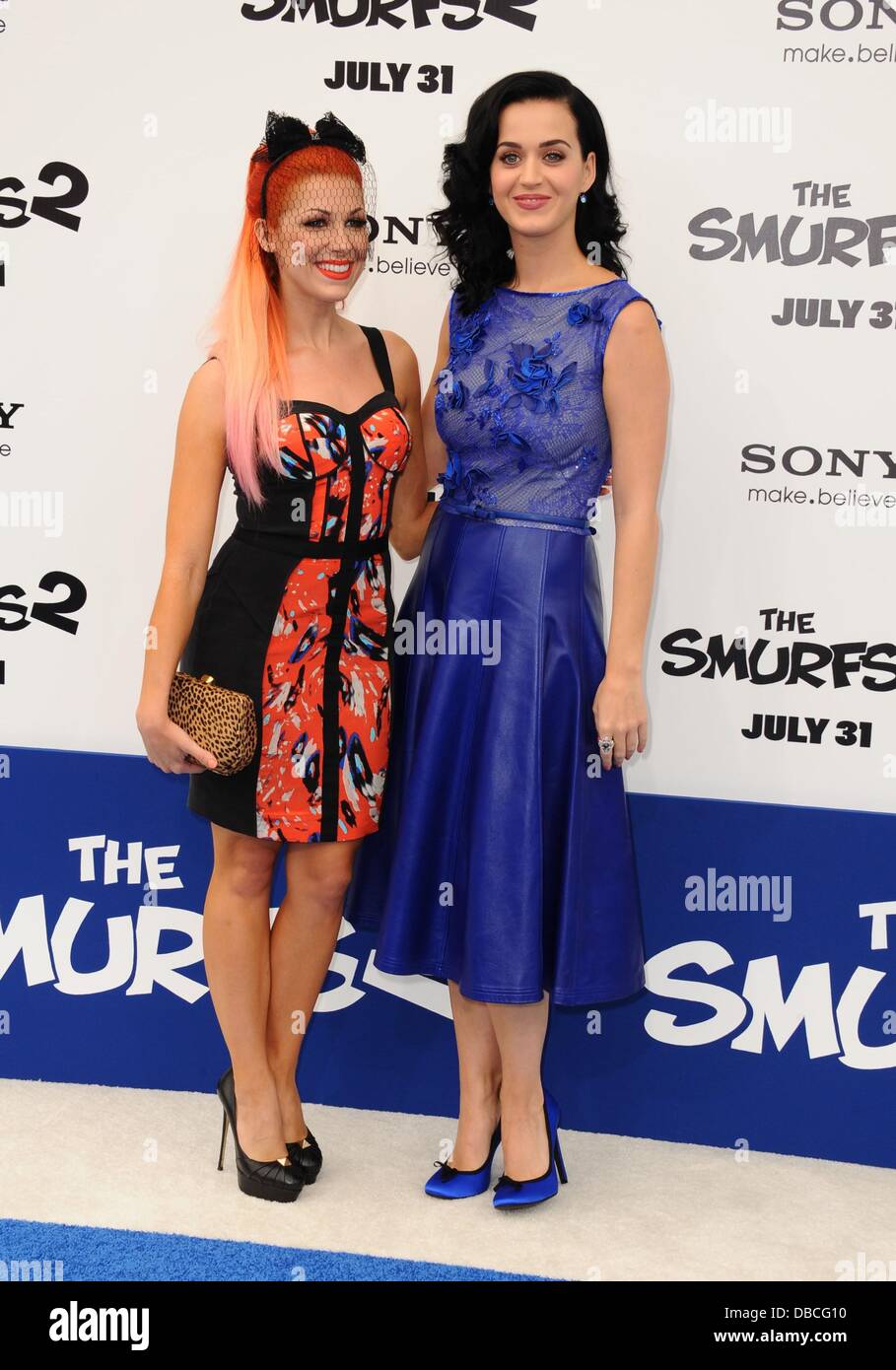 Bonnie Mckee And Katy Perry Kiss