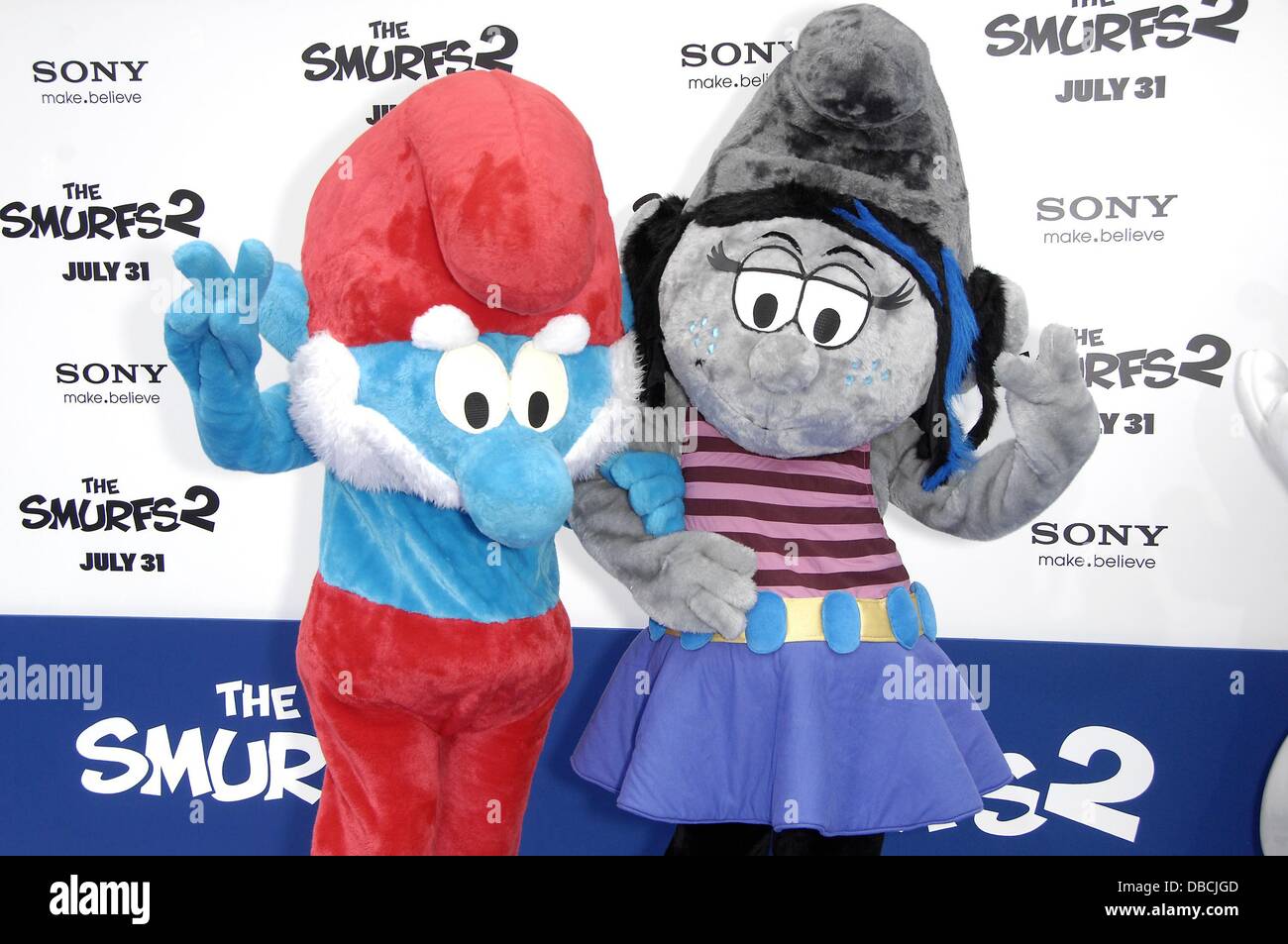 Los Angeles, CA. 28th July, 2013. Smurfs at arrivals for THE SMURFS 2 ...