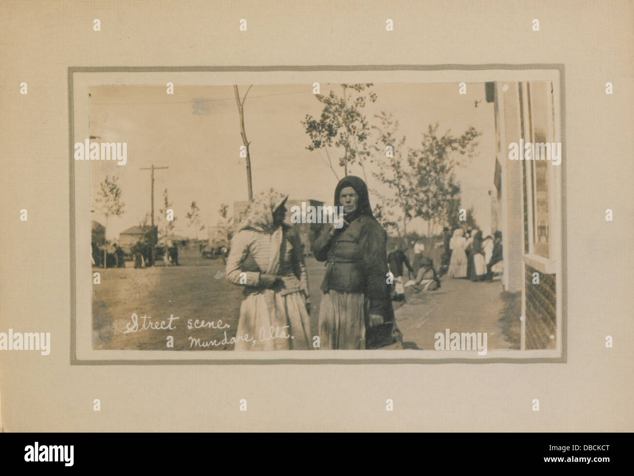 Street scene, Mundare, Alberta (HS85-10-23667 Stock Photo - Alamy