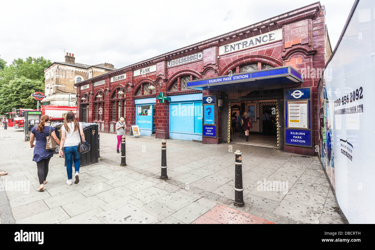 Kilburn park underground station hi-res stock photography and images ...
