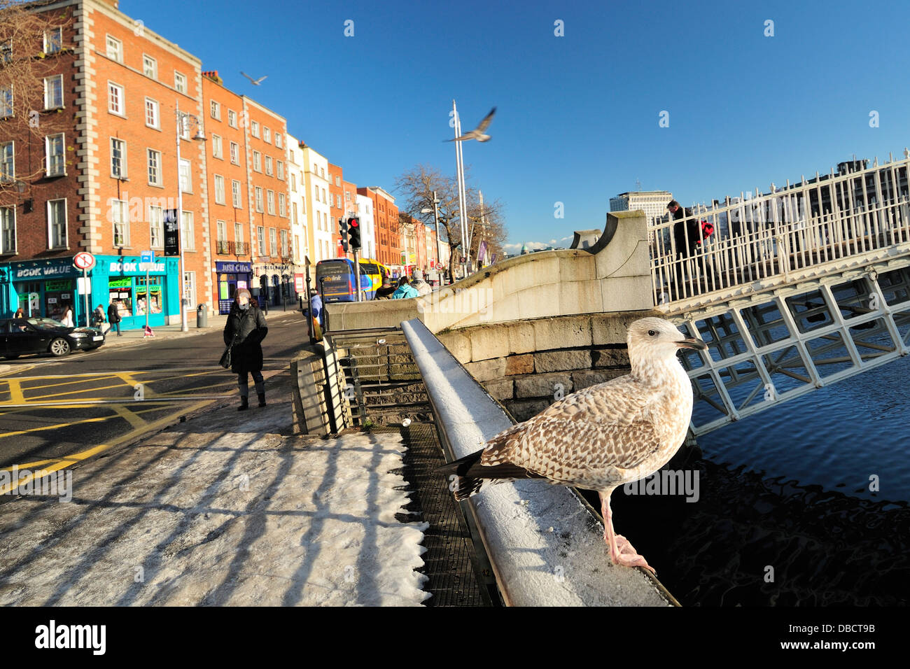Liffey bridge hi-res stock photography and images - Alamy