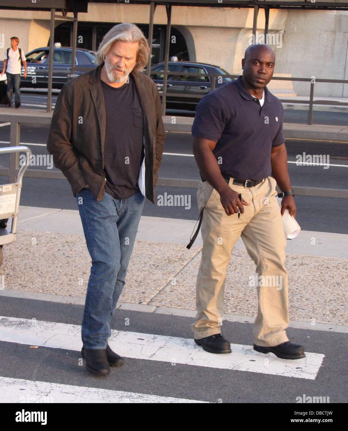 Jeff Bridges arrives at Dulles International Airport Washington DC, USA ...