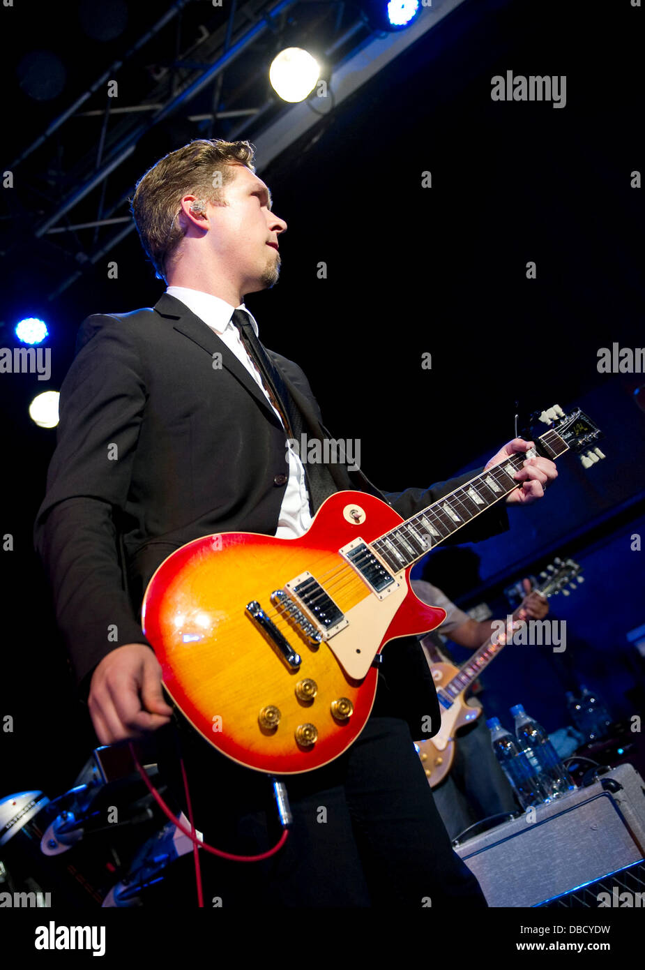 Isaac Hanson Hanson performing live at KCLSU London London, England ...