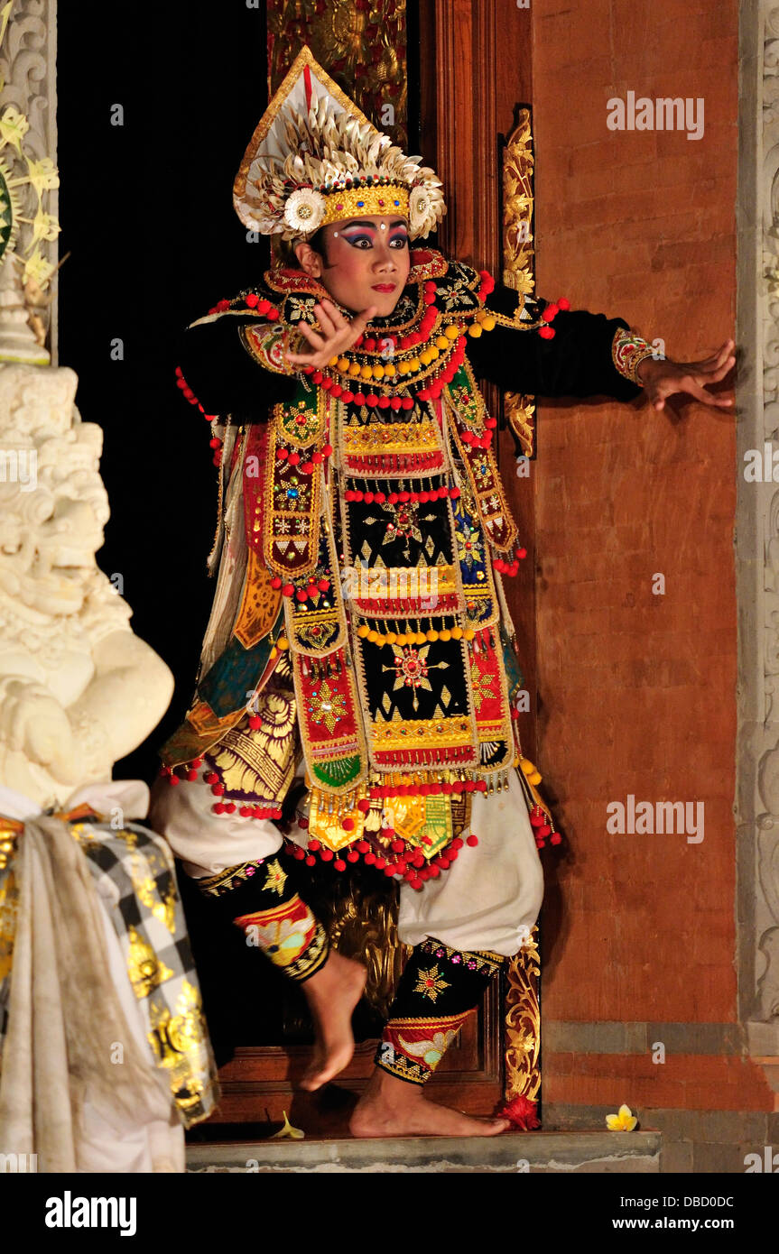 Legong Dance dancer, Ubud, Bali, Indonesia, Asia Stock Photo - Alamy