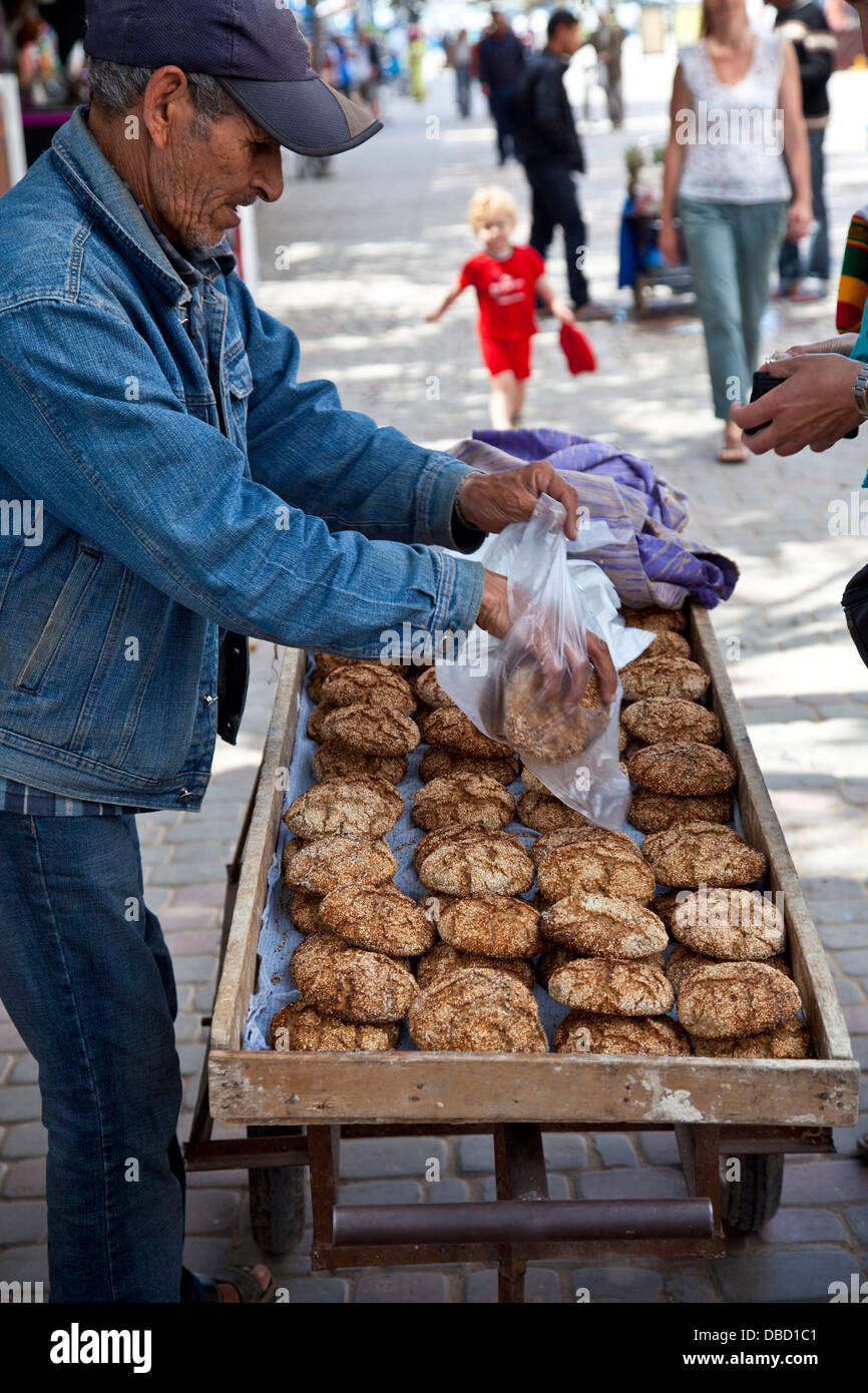 Khubz bread hi-res stock photography and images - Alamy