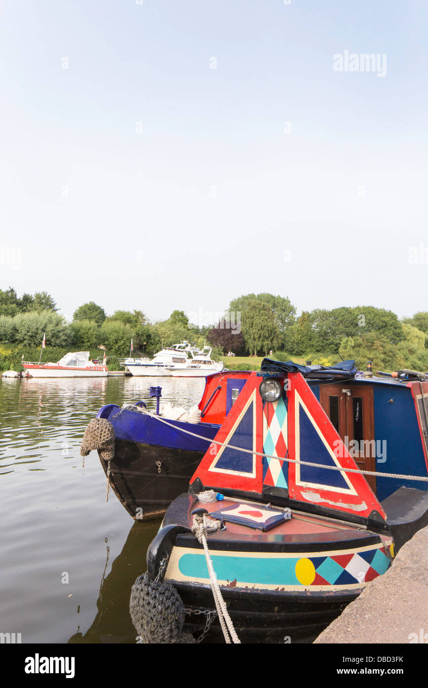 Worcester severn narrowboats hi-res stock photography and images - Alamy