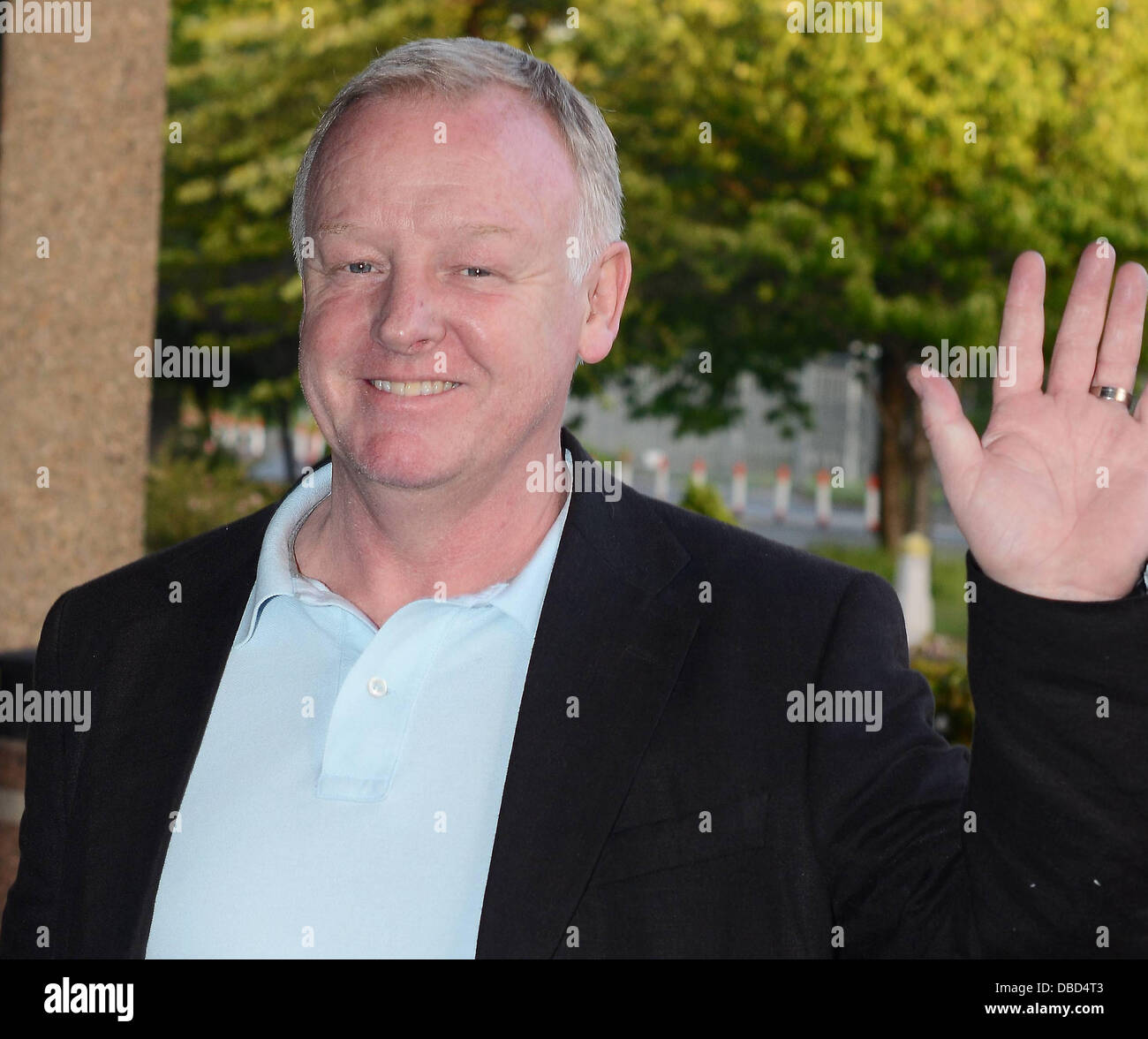 Les Dennis outside RTE studios for an appearance on 'The Late Late Show ...