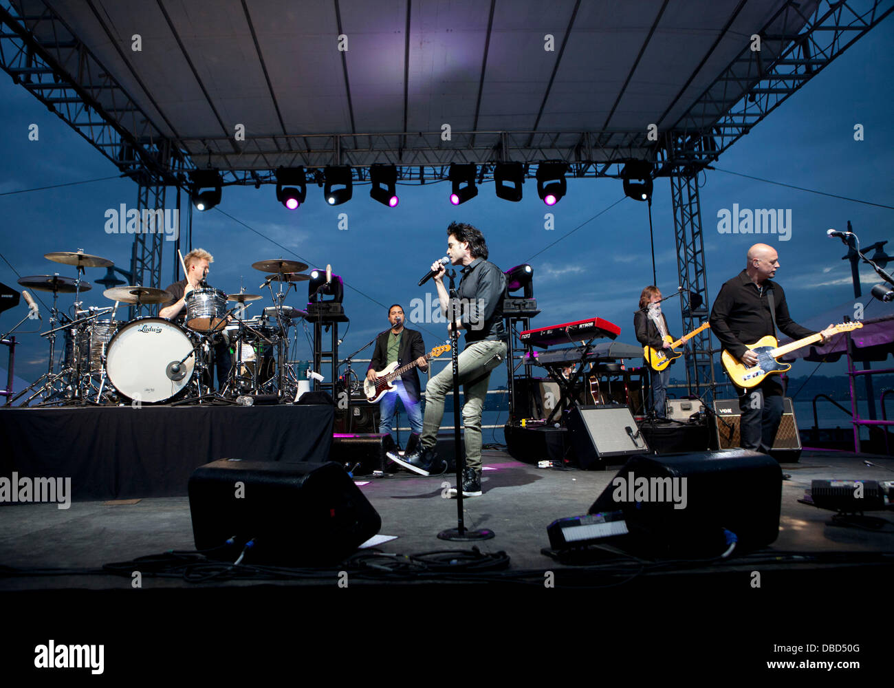 Train perform live at Chelsea Piers sponsored by Lipton Ice Tea and ...