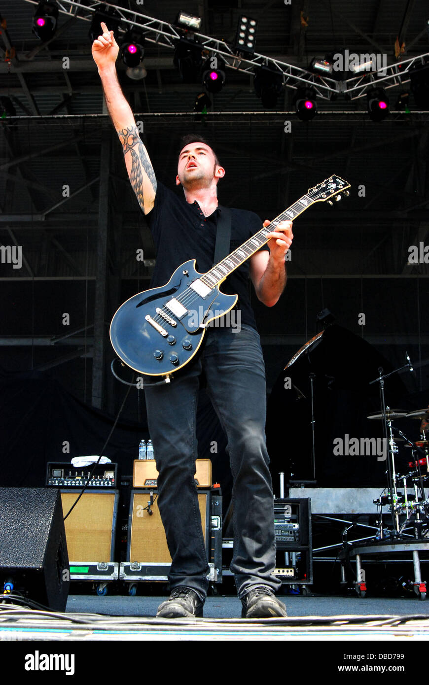 Finger eleven hi-res stock photography and images - Alamy