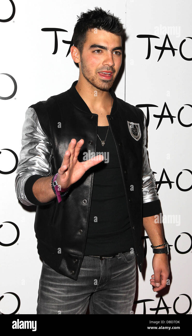 Joe Jonas hosts a Billboard Music Awards pre-party at TAO nightclub ...