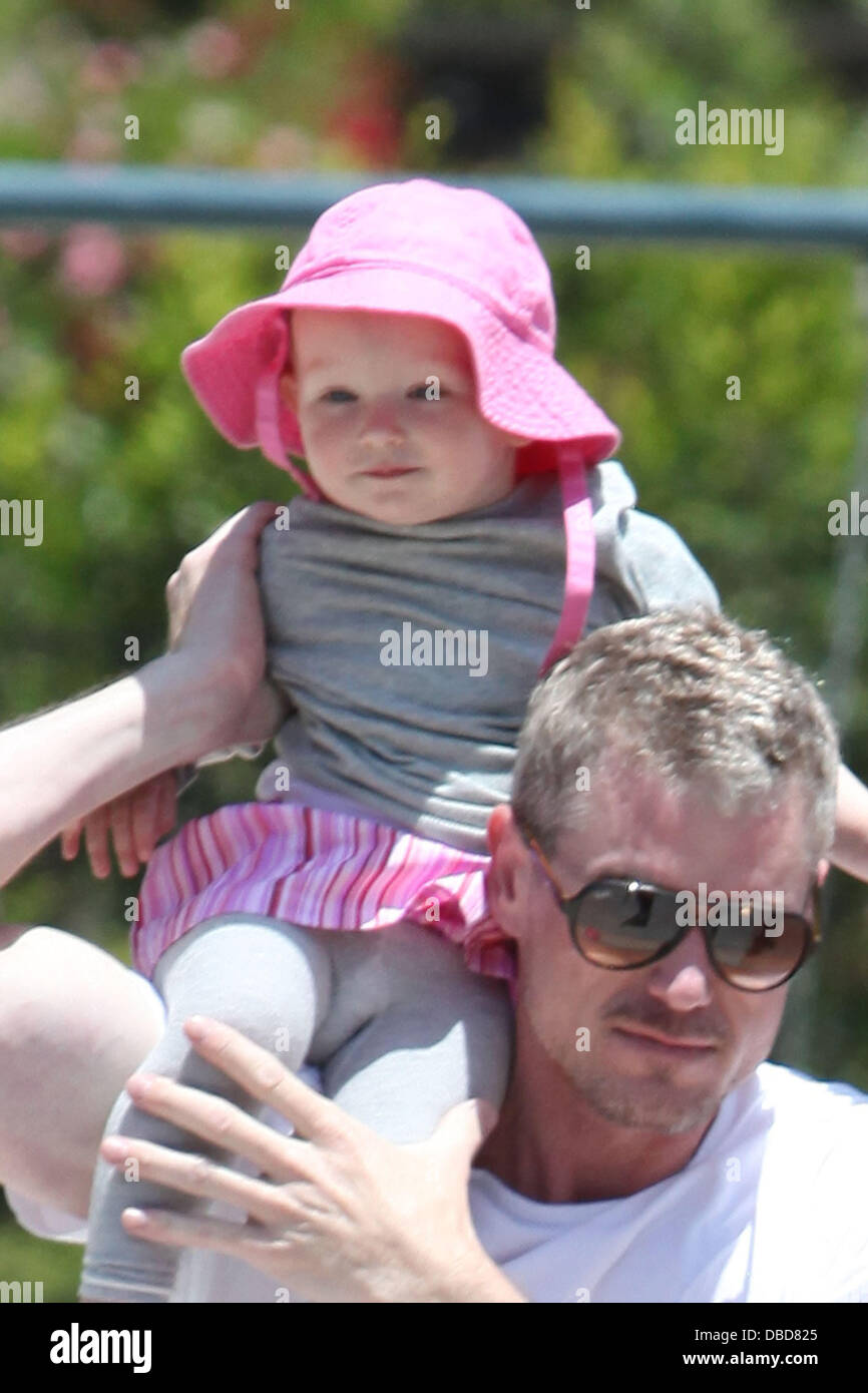 Eric Dane and daughter Billie Beatrice Dane spending the day at ...