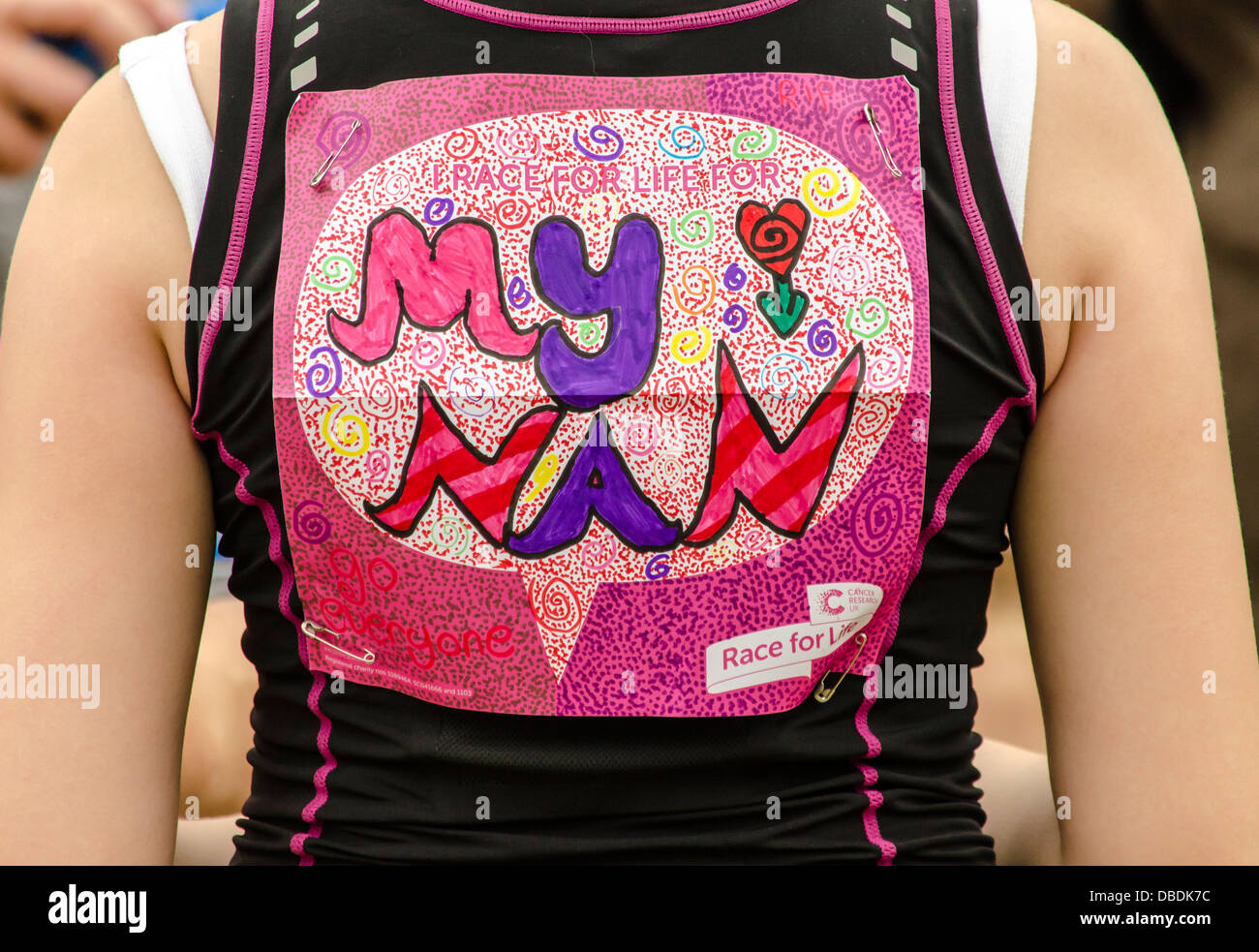 Cancer research charity race for life hi-res stock photography and ...