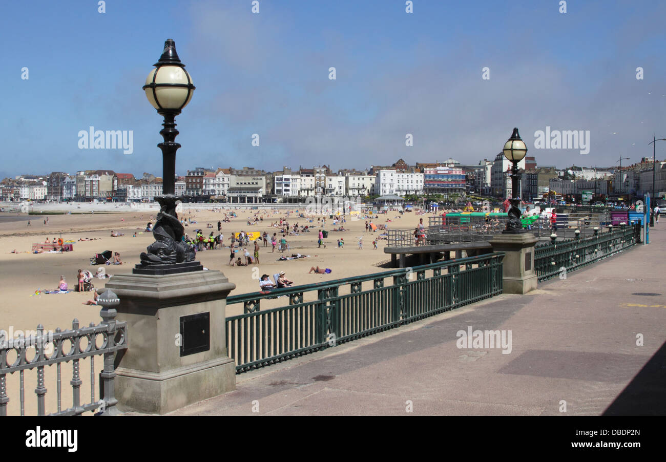 Promenade along Margate seafront Kent Stock Photo - Alamy